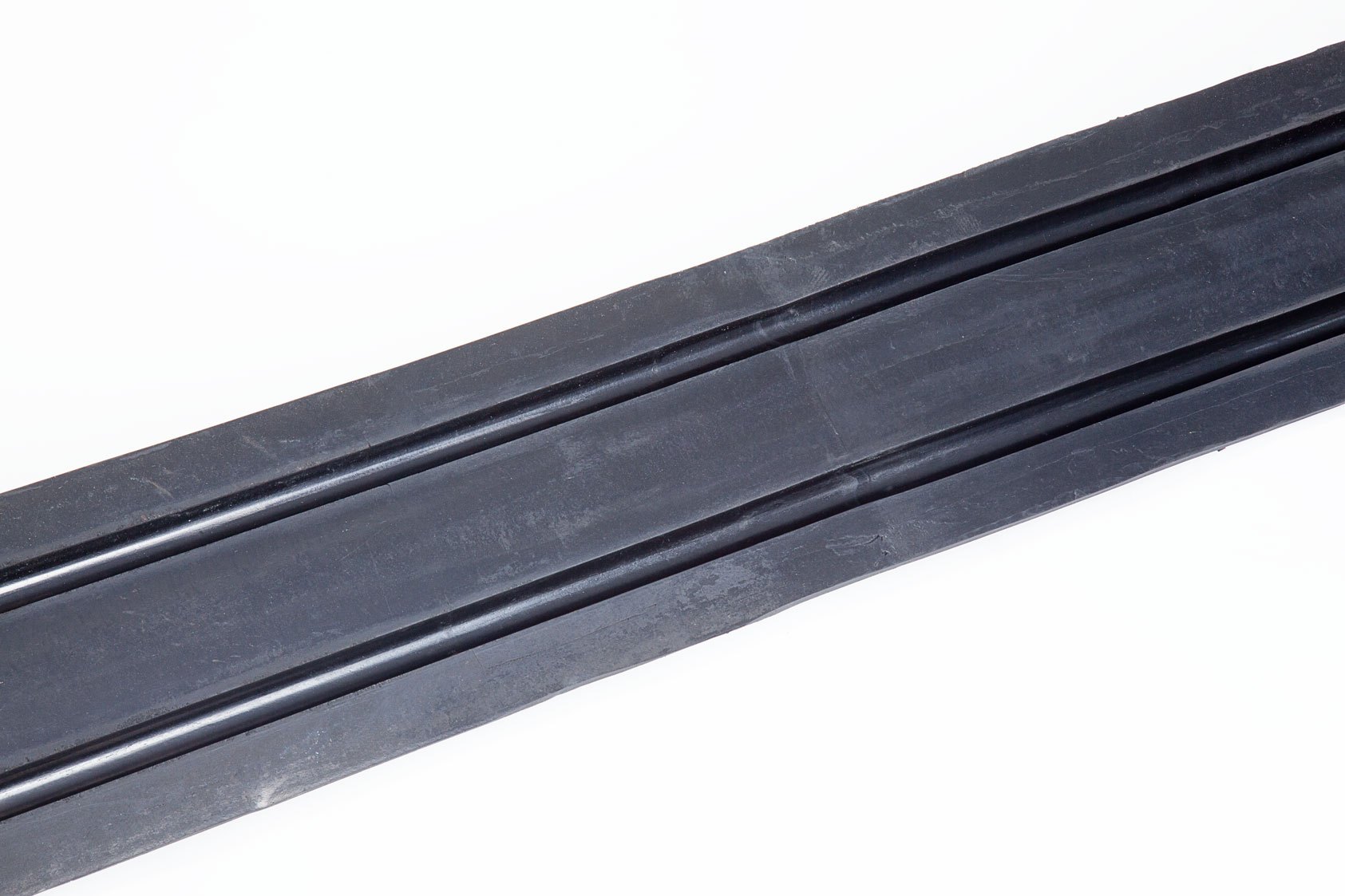 Outdoor Cable Protector - (2000kg Capacity, 40mm Diameter) - Rubber ...