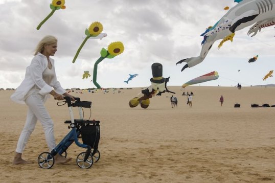 Rehasense Space LX Rollator - 5.8kg| Lightweight Rollator with Seat ...